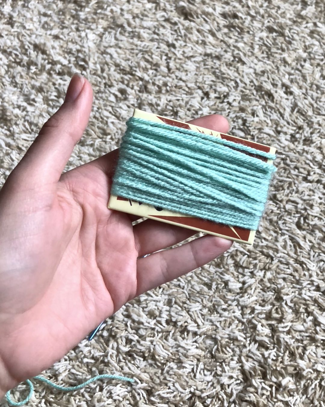 How to Make Yarn Tassels - A Purpose and A Stitch